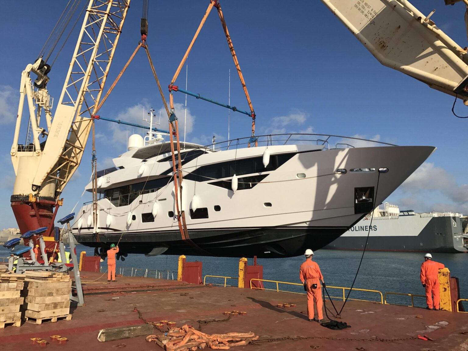 Services/After Sales - Yachthub Group